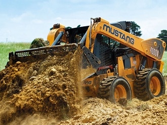 Mustang 4000V "The Beast" skid steer loader review