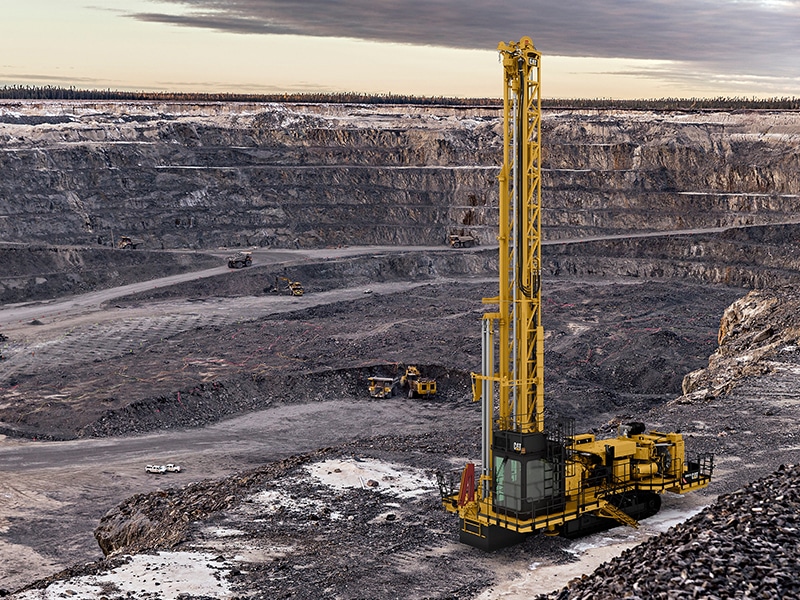 Cat reveals MD6250 blasthole drill