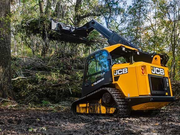 JCB Teleskid combines skid steer loader and telescopic handler
