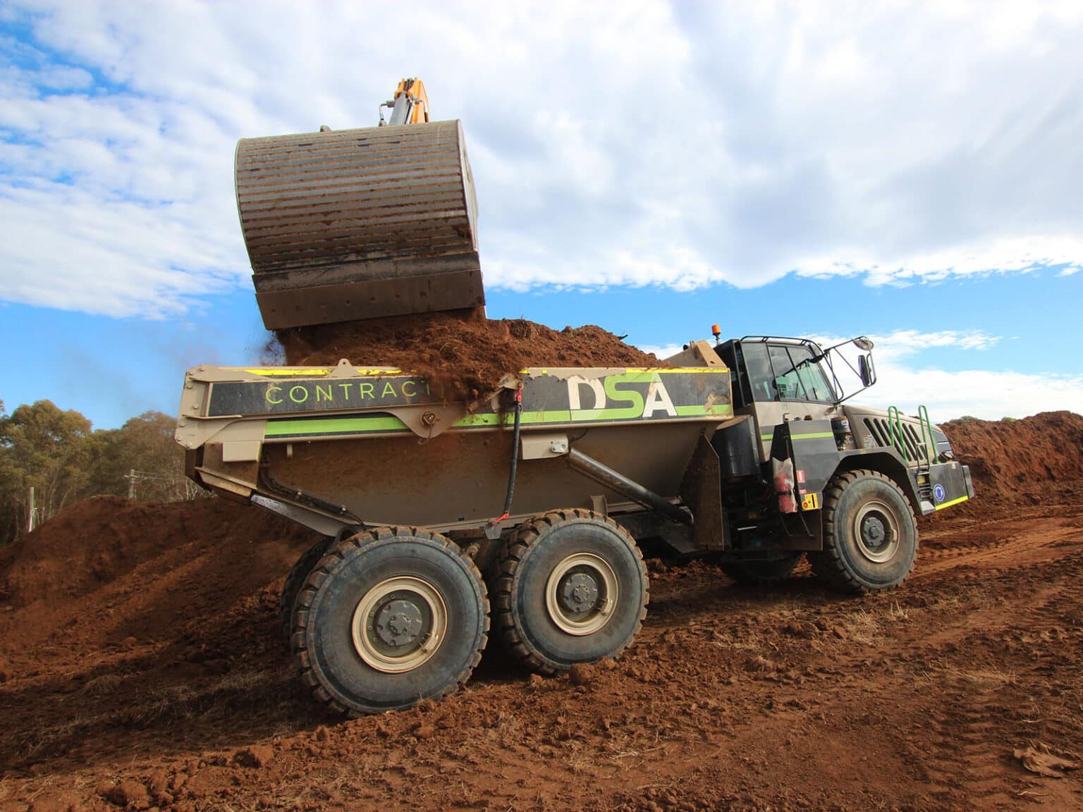 Rokbak RA30 helps Sydney take shape - TradeEarthmovers